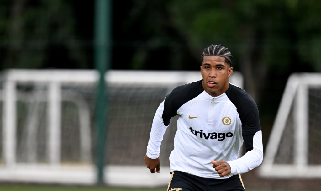 Galeria: Elenco do Chelsea se reapresenta em Cobham para a pré ...