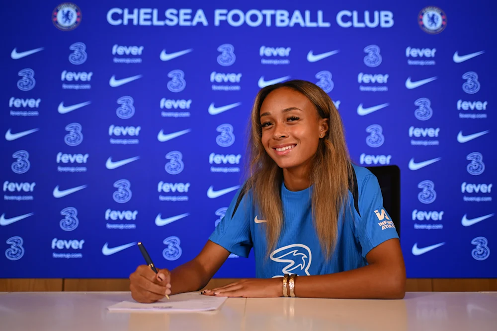 Chelsea Women anuncia a contratação da zagueira Maelys Mpome - O maior ...