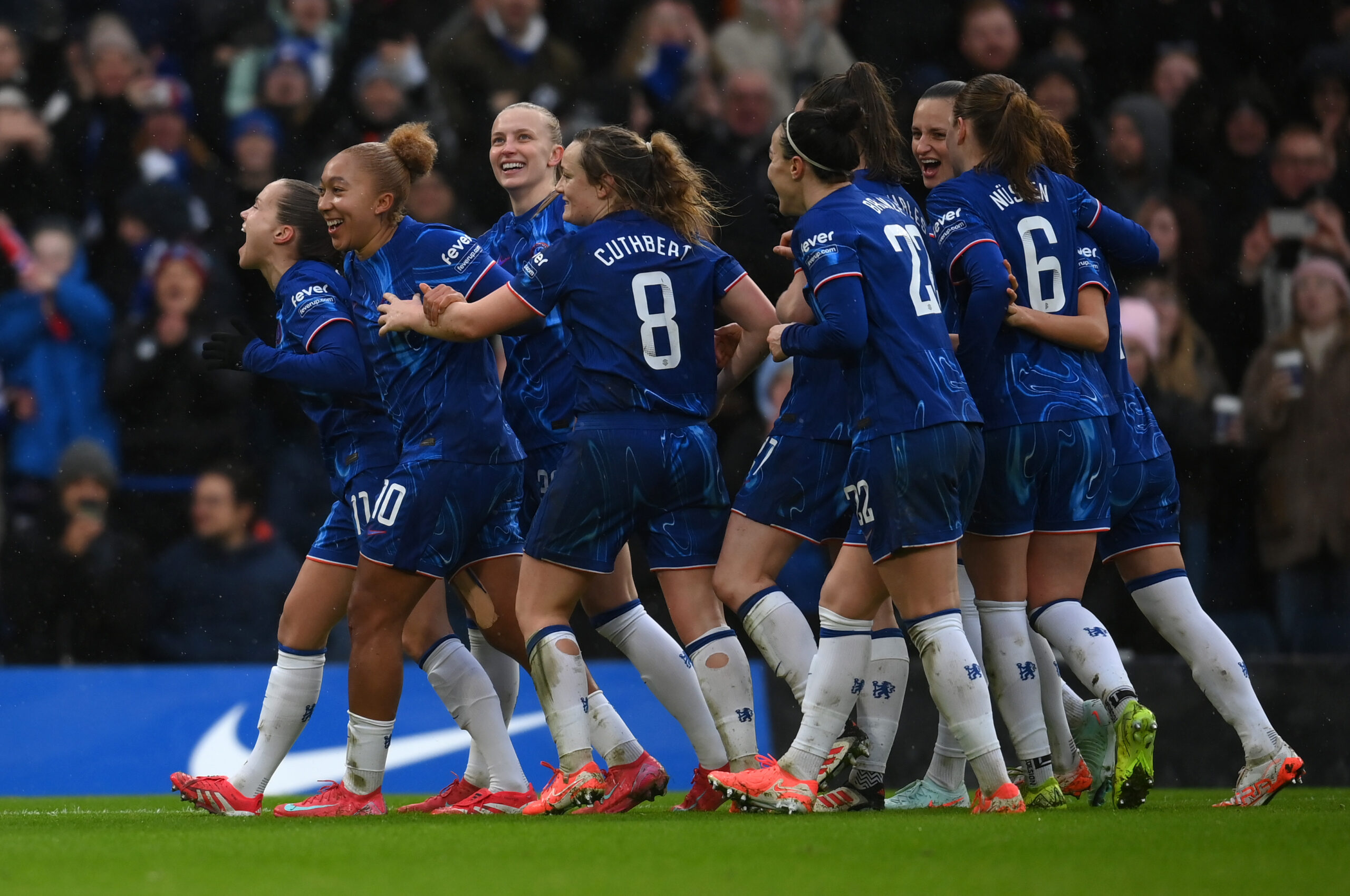 Chelsea Women vence derby contra o Arsenal Women e segue isolada na ...