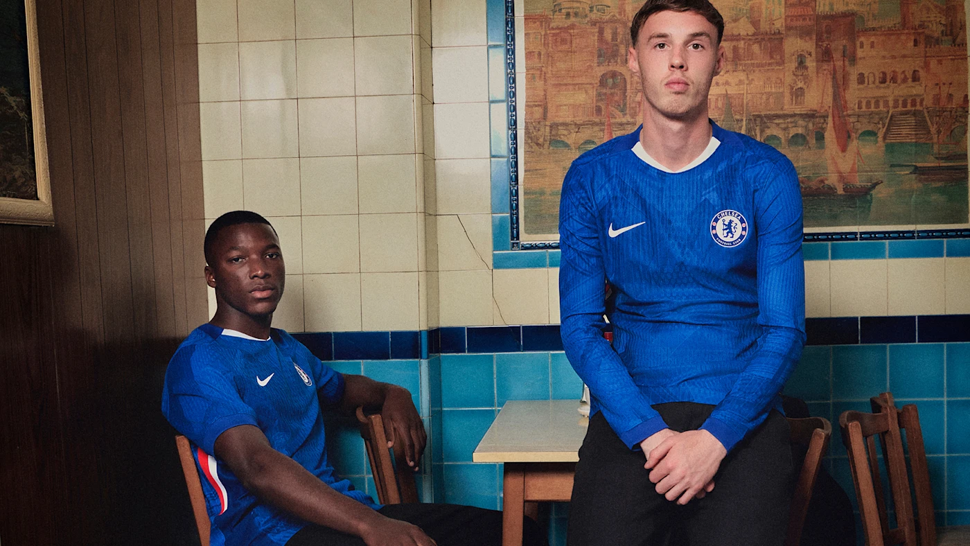 Chelsea lança oficialmente seu uniforme "home" para a temporada 2025/ ...